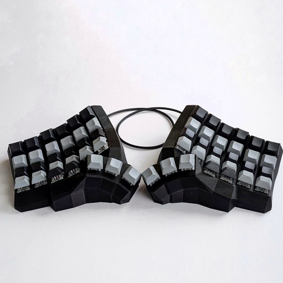 TaikoHub Ergonomic Dactyl Manuform Keyboard